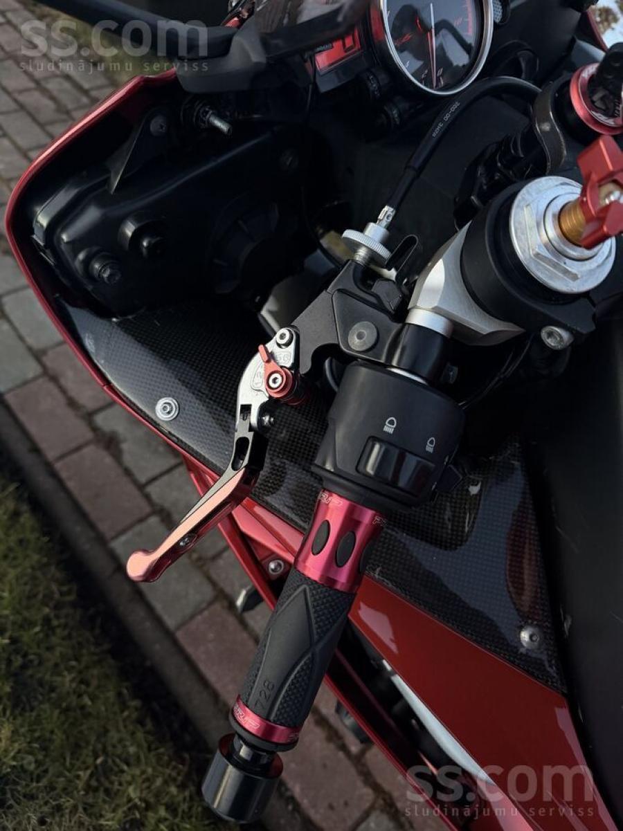 Yamaha R6 2014 Jelgava, ar dzinēja tilpumu 0.60 L un nobraukumu 0 tūkst. km par 6900 €, foto 4 vietnē AUTOMOTO.COM.LV