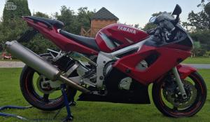 Красный Ямаха R6 2002 в Купишкис, объемом двигателя 0.60 л и пробегом 56 тыс. км за 1950 €, фото 5 на AUTOMOTO.COM.LV