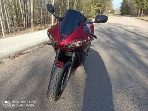 Sarkans Yamaha R6 2003 Jurbarkas, ar dzinēja tilpumu 0.60 L un nobraukumu 35 tūkst. km par 3400 €, foto 3 vietnē AUTOMOTO.COM.LV