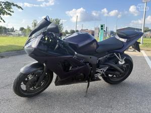 Violet Yamaha R6 2003 in Kaunas, with an engine capacity of 0.60 L and mileage of 42 thousand km for 2999 €, photo 4 on AUTOMOTO.COM.LV