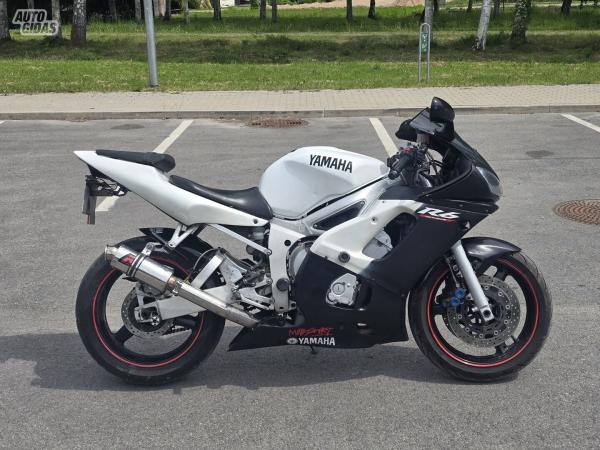 Белый Ямаха R6 2000 в Шяуляй, объемом двигателя 0.60 л и пробегом 47 тыс. км за 1750 €, фото 2 на AUTOMOTO.COM.LV