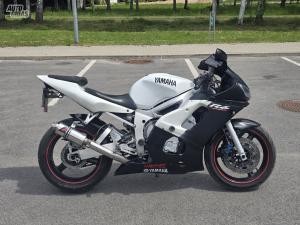 Белый Ямаха R6 2000 в Шяуляй, объемом двигателя 0.60 л и пробегом 47 тыс. км за 1750 €, фото 3 на AUTOMOTO.COM.LV