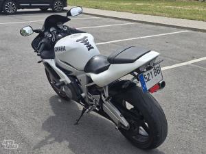 Белый Ямаха R6 2000 в Шяуляй, объемом двигателя 0.60 л и пробегом 47 тыс. км за 1750 €, фото 5 на AUTOMOTO.COM.LV