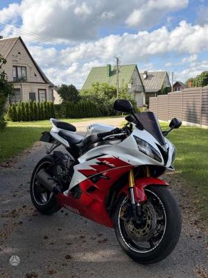Белый Ямаха R6 2006 в Электренай, объемом двигателя 0.60 л и пробегом 26 тыс. км за 5400 €, фото  на AUTOMOTO.COM.LV
