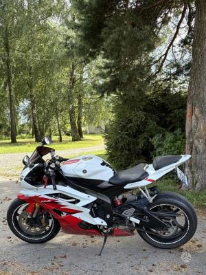 Белый Ямаха R6 2006 в Электренай, объемом двигателя 0.60 л и пробегом 26 тыс. км за 5400 €, фото 6 на AUTOMOTO.COM.LV