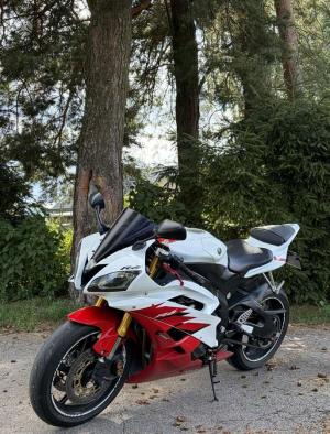 Белый Ямаха R6 2006 в Электренай, объемом двигателя 0.60 л и пробегом 26 тыс. км за 5400 €, фото 7 на AUTOMOTO.COM.LV