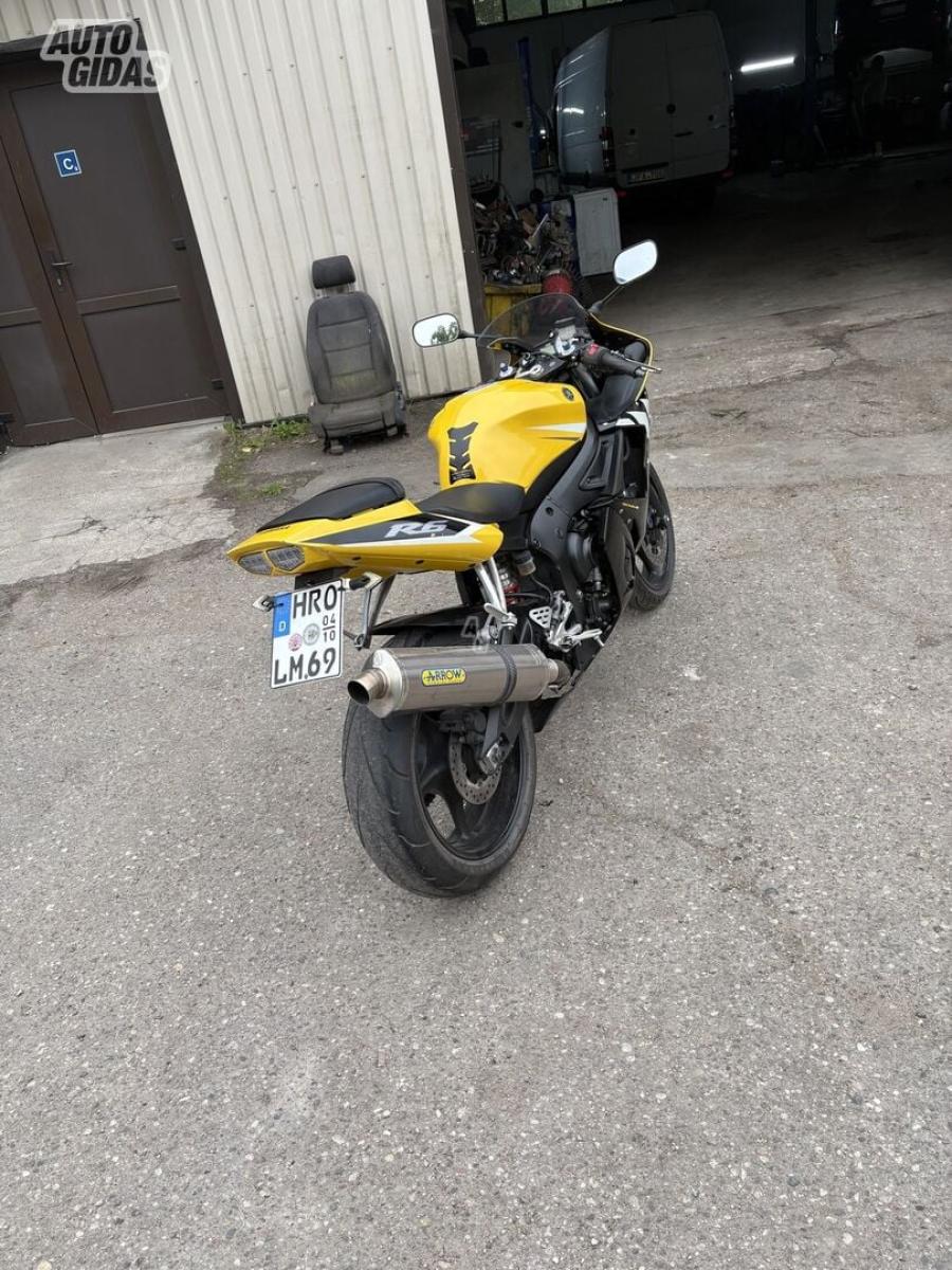 Yellow Yamaha R6 2004 in Alytus, with an engine capacity of 0.60 L and mileage of 26 thousand km for 3150 €, photo 5 on AUTOMOTO.COM.LV