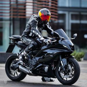 Black Yamaha R7 2023 in Klaipeda, with an engine capacity of 0.69 L and mileage of 16 thousand km for 8000 €, photo 9 on AUTOMOTO.COM.LV