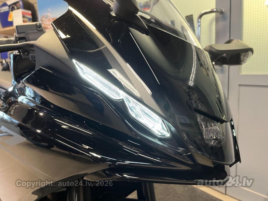 Black Yamaha R7 2026 in Tallinn, with an engine capacity of 0.69 L and mileage of 0 thousand km for 9990 €, photo 8 on AUTOMOTO.COM.LV