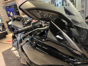 Black Yamaha R7 2026 in Tallinn, with an engine capacity of 0.69 L and mileage of 0 thousand km for 9990 €, photo 10 on AUTOMOTO.COM.LV
