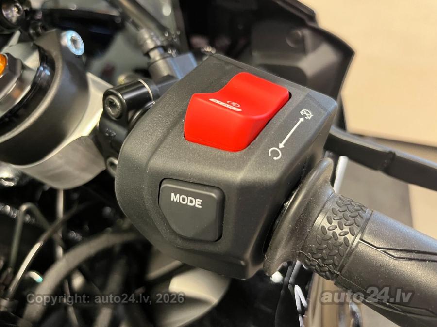 Black Yamaha R7 2026 in Tallinn, with an engine capacity of 0.69 L and mileage of 0 thousand km for 9990 €, photo 13 on AUTOMOTO.COM.LV
