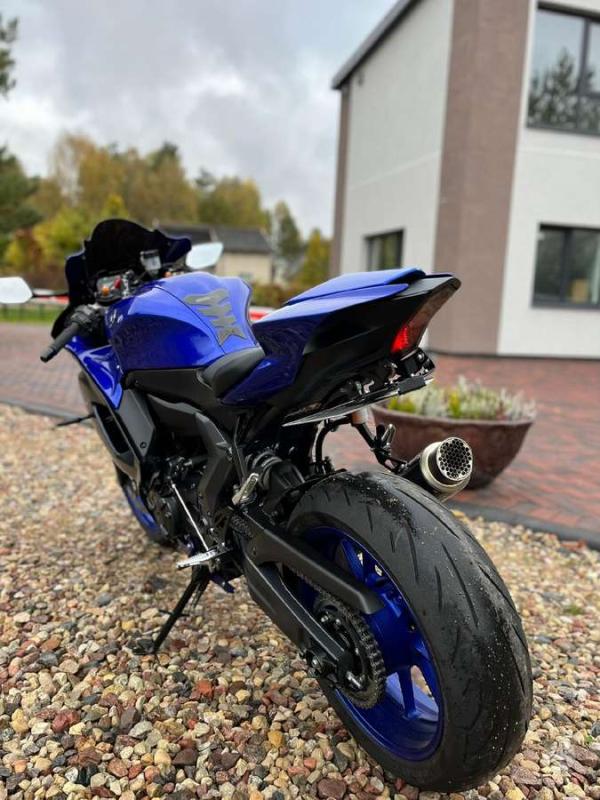 Zils Yamaha R7 2024 Viļņa, ar dzinēja tilpumu 0.69 L un nobraukumu 9 tūkst. km par 6950 €, foto 7 vietnē AUTOMOTO.COM.LV