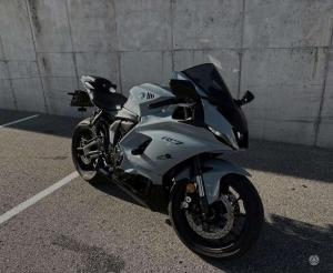 Grey Yamaha R7 2022 in Vilnius, with an engine capacity of 0.69 L and mileage of 12 thousand km for 7700 €, photo  on AUTOMOTO.COM.LV