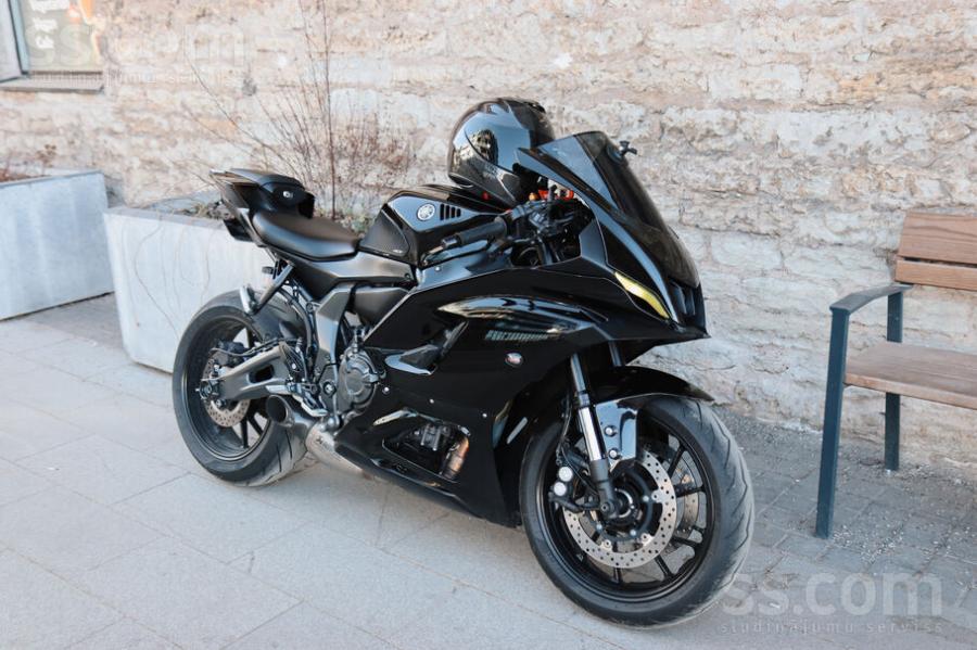Yamaha R7 2022 in Tallinn, with an engine capacity of 0.70 L and mileage of 0 thousand km for 9200 €, photo 1 on AUTOMOTO.COM.LV