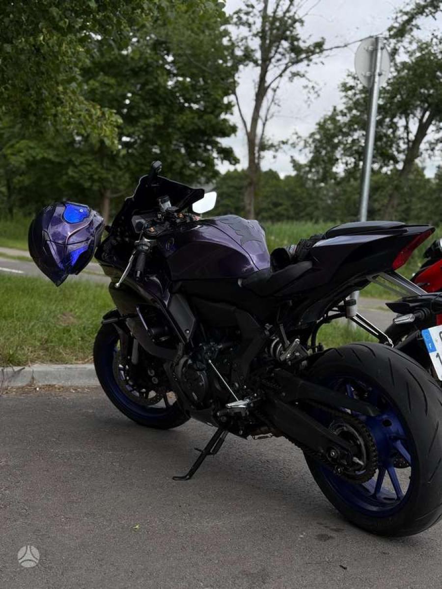 Violets Yamaha R7 2023 Klaipėda, ar dzinēja tilpumu 0.69 L un nobraukumu 12 tūkst. km par 8000 €, foto 4 vietnē AUTOMOTO.COM.LV