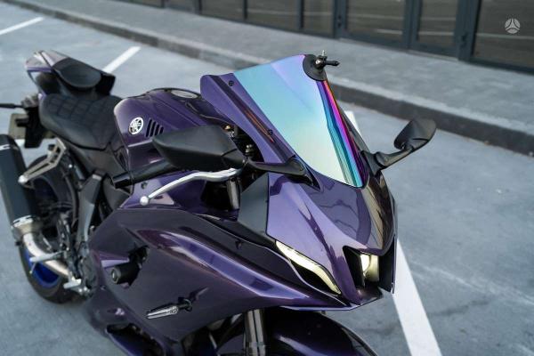 Violet Yamaha R7 2023 in Klaipeda, with an engine capacity of 0.69 L and mileage of 8 thousand km for 8200 €, photo 7 on AUTOMOTO.COM.LV