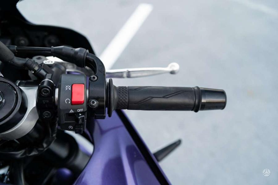 Violets Yamaha R7 2023 Klaipėda, ar dzinēja tilpumu 0.69 L un nobraukumu 8 tūkst. km par 8200 €, foto 11 vietnē AUTOMOTO.COM.LV