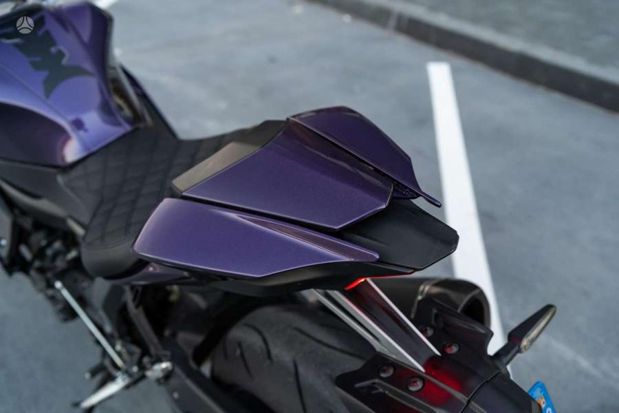 Violets Yamaha R7 2023 Klaipėda, ar dzinēja tilpumu 0.69 L un nobraukumu 8 tūkst. km par 8200 €, foto 24 vietnē AUTOMOTO.COM.LV