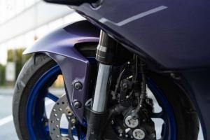 Violets Yamaha R7 2023 Klaipėda, ar dzinēja tilpumu 0.69 L un nobraukumu 8 tūkst. km par 8200 €, foto 27 vietnē AUTOMOTO.COM.LV