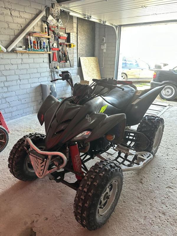 Melns Yamaha Raptor 2008 Viļņa, ar dzinēja tilpumu 0.00 L un nobraukumu 5 tūkst. km par 2150 €, foto 1 vietnē AUTOMOTO.COM.LV