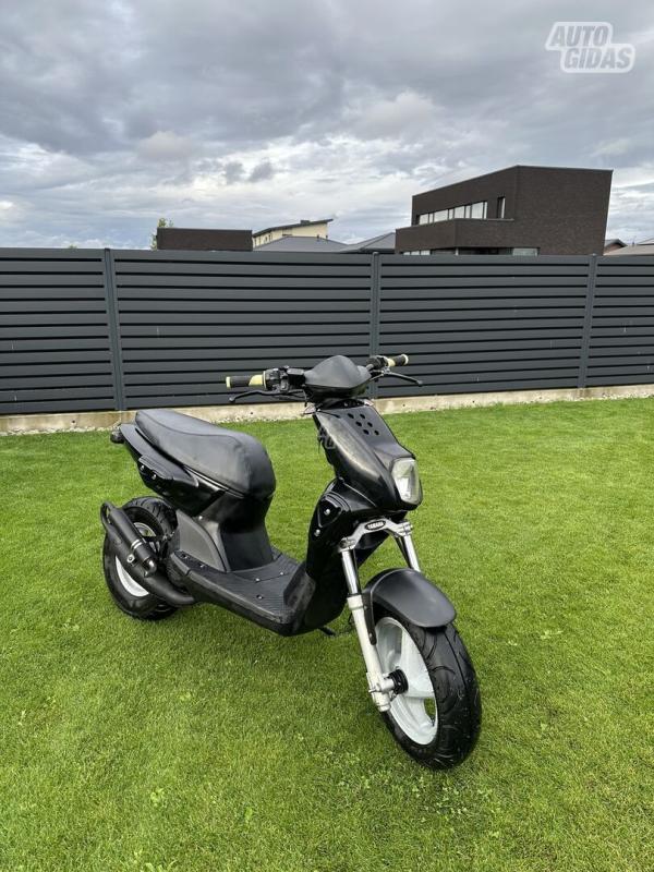 Melns Yamaha Slider 2003 Kauņa, ar dzinēja tilpumu 0.05 L un nobraukumu 14 tūkst. km par 1900 €, foto 4 vietnē AUTOMOTO.COM.LV