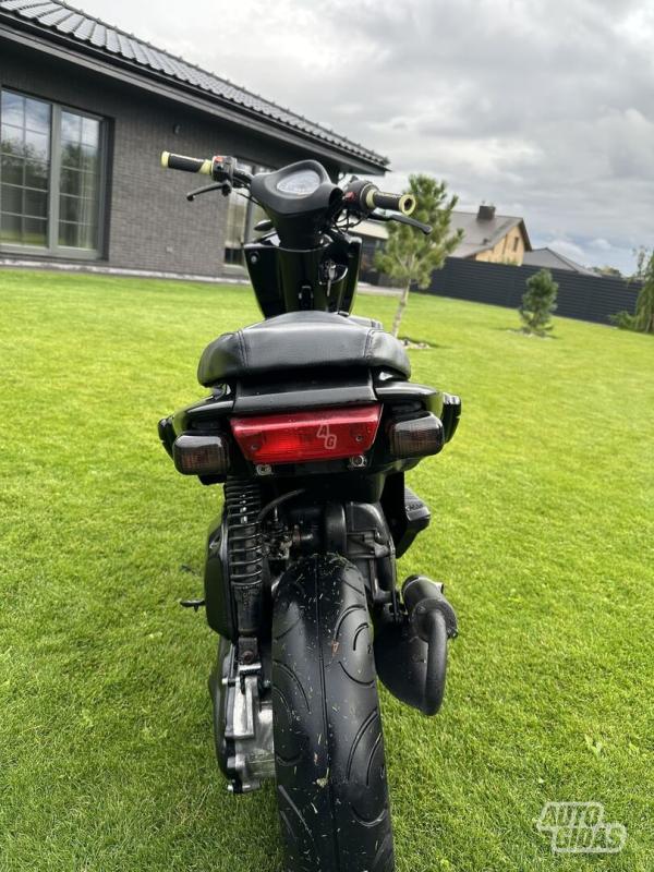 Melns Yamaha Slider 2003 Kauņa, ar dzinēja tilpumu 0.05 L un nobraukumu 14 tūkst. km par 1900 €, foto 7 vietnē AUTOMOTO.COM.LV