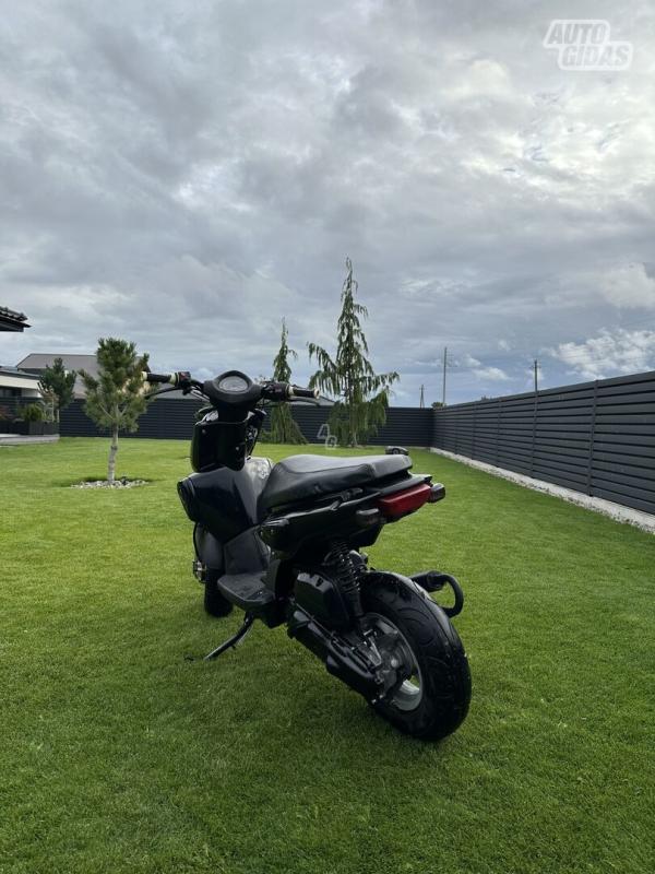 Melns Yamaha Slider 2003 Kauņa, ar dzinēja tilpumu 0.05 L un nobraukumu 14 tūkst. km par 1900 €, foto 8 vietnē AUTOMOTO.COM.LV