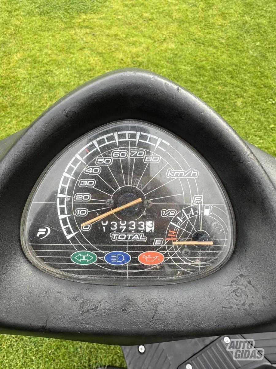 Melns Yamaha Slider 2003 Kauņa, ar dzinēja tilpumu 0.05 L un nobraukumu 14 tūkst. km par 1900 €, foto 10 vietnē AUTOMOTO.COM.LV