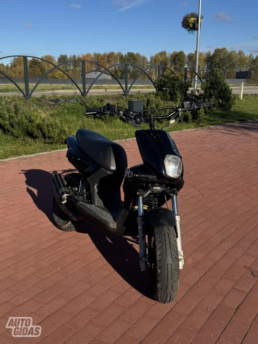 Melns Yamaha Slider 2003 Kauņa, ar dzinēja tilpumu 0.05 L un nobraukumu 8 tūkst. km par 1650 €, foto 1 vietnē AUTOMOTO.COM.LV