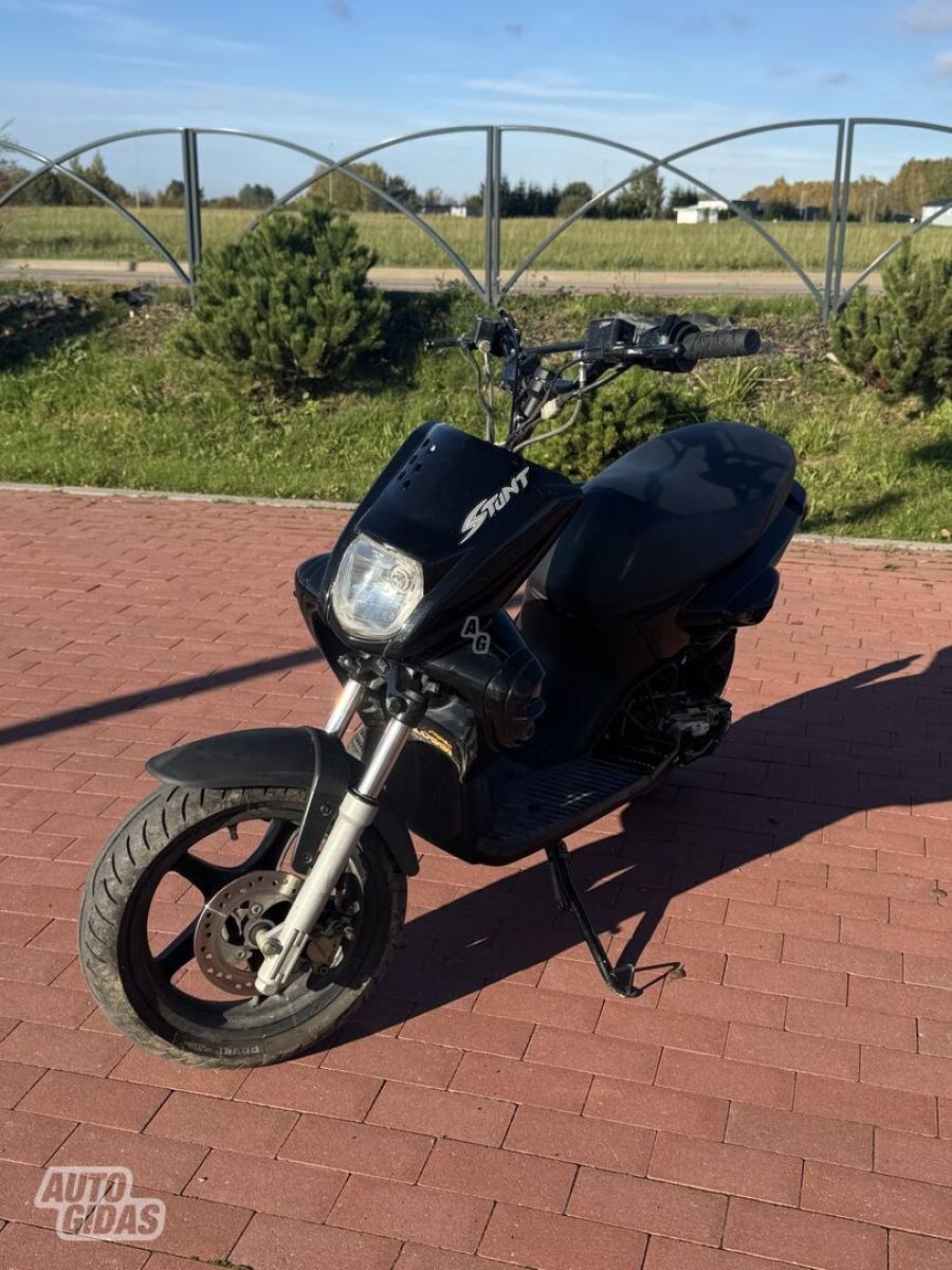 Melns Yamaha Slider 2003 Kauņa, ar dzinēja tilpumu 0.05 L un nobraukumu 8 tūkst. km par 1650 €, foto 3 vietnē AUTOMOTO.COM.LV