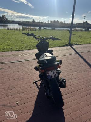 Melns Yamaha Slider 2003 Kauņa, ar dzinēja tilpumu 0.05 L un nobraukumu 8 tūkst. km par 1650 €, foto 5 vietnē AUTOMOTO.COM.LV