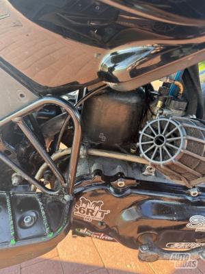 Melns Yamaha Slider 2003 Kauņa, ar dzinēja tilpumu 0.05 L un nobraukumu 8 tūkst. km par 1650 €, foto 7 vietnē AUTOMOTO.COM.LV