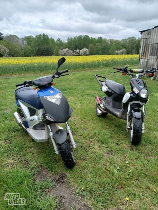 Black Yamaha Slider 2004 in Kaunas, with an engine capacity of 0.07 L and mileage of 20 thousand km for 1550 €, photo 3 on AUTOMOTO.COM.LV