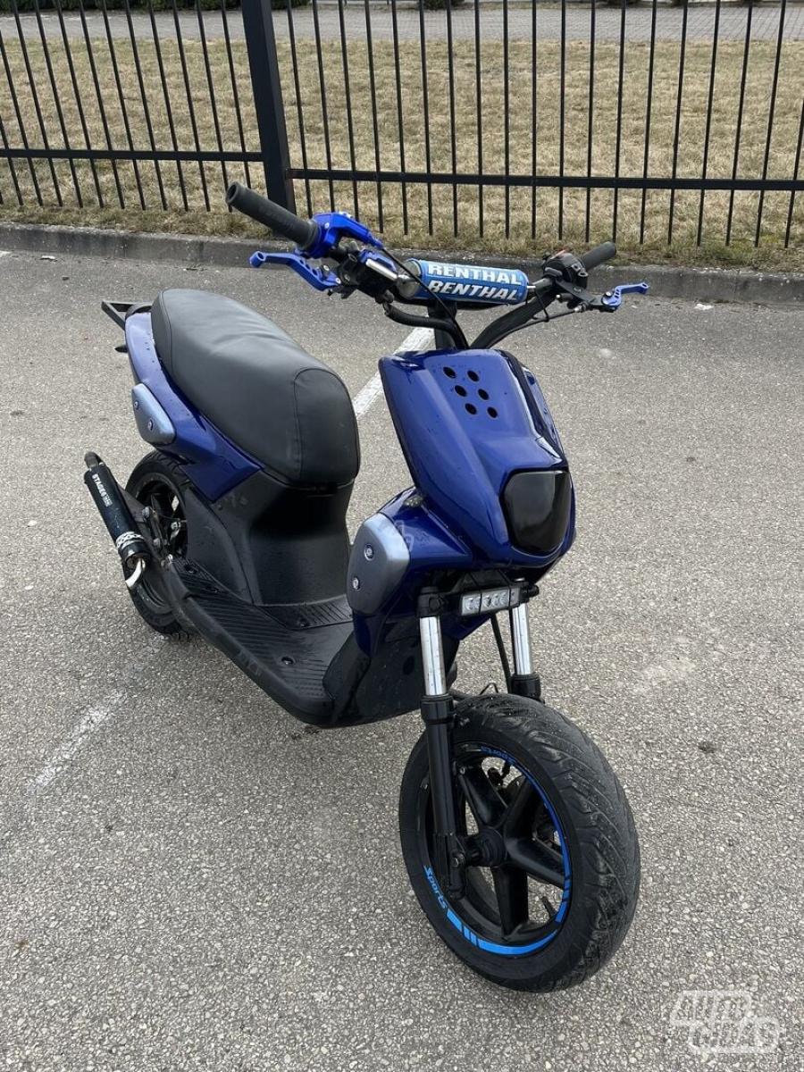 Zils Yamaha Slider 2005 Šilalė, ar dzinēja tilpumu 0.05 L un nobraukumu 6 tūkst. km par 1800 €, foto 1 vietnē AUTOMOTO.COM.LV