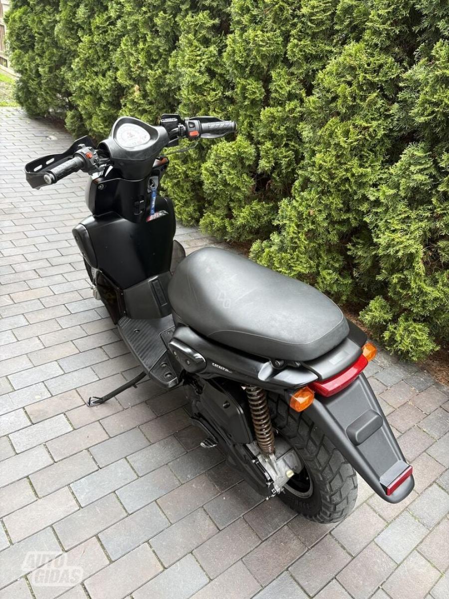 Yamaha Slider 2000 Kauņa, ar dzinēja tilpumu 0.05 L un nobraukumu 13 tūkst. km par 1699 €, foto 4 vietnē AUTOMOTO.COM.LV