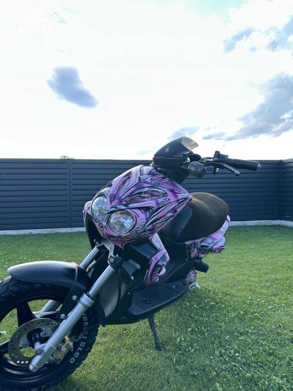 Yamaha Slider 2002 Kauņa, ar dzinēja tilpumu 0.05 L un nobraukumu 18 tūkst. km par 2500 €, foto 1 vietnē AUTOMOTO.COM.LV