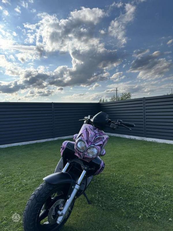 Yamaha Slider 2002 Kauņa, ar dzinēja tilpumu 49.00 L un nobraukumu 18 tūkst. km par 2500 €, foto 2 vietnē AUTOMOTO.COM.LV