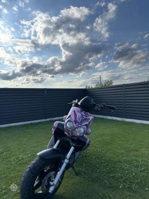 Yamaha Slider 2002 Kauņa, ar dzinēja tilpumu 49.00 L un nobraukumu 18 tūkst. km par 2500 €, foto 3 vietnē AUTOMOTO.COM.LV