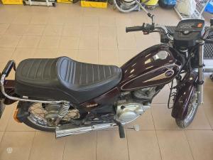 Sarkans Yamaha Sr 125 1997 Viļņa, ar dzinēja tilpumu 0.00 L un nobraukumu 16 tūkst. km par 2200 €, foto 5 vietnē AUTOMOTO.COM.LV