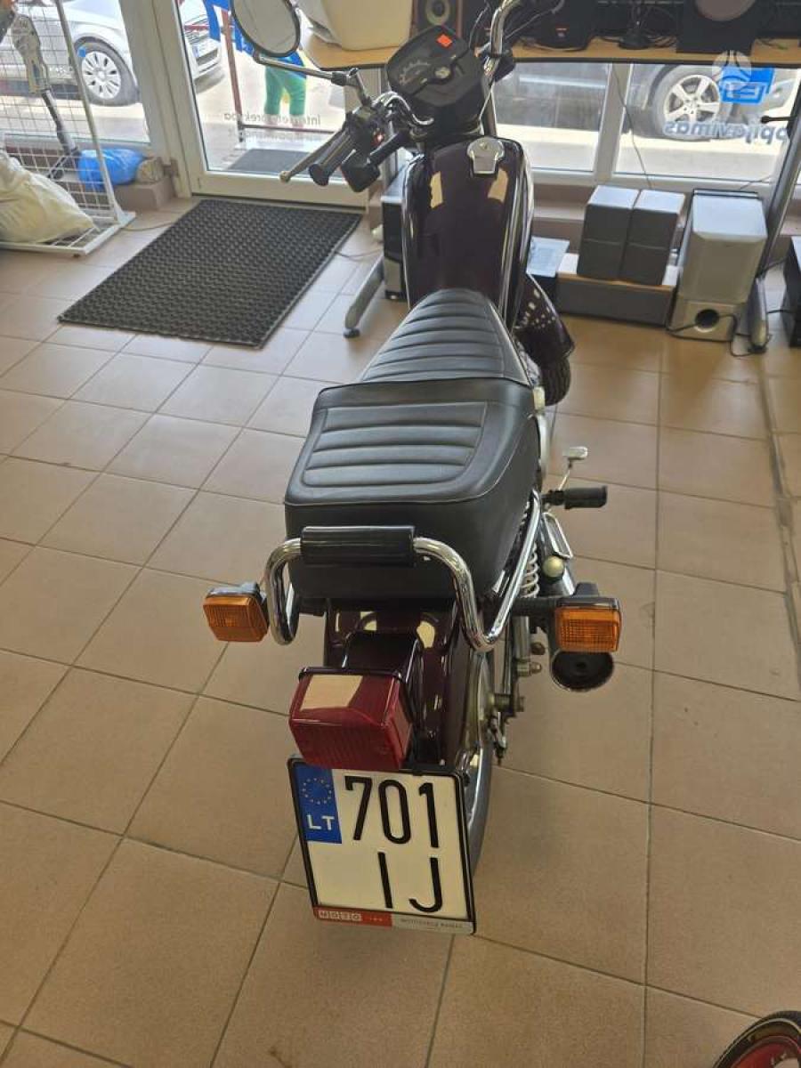 Sarkans Yamaha Sr 125 1997 Viļņa, ar dzinēja tilpumu 0.00 L un nobraukumu 16 tūkst. km par 2200 €, foto 6 vietnē AUTOMOTO.COM.LV