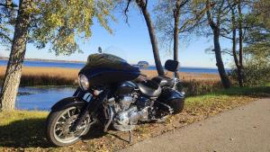 Melns Yamaha Stratoliner 2010 Druskininkai, ar dzinēja tilpumu 1.90 L un nobraukumu 59 tūkst. km par 7800 €, foto  vietnē AUTOMOTO.COM.LV