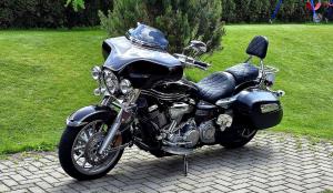 Sarkans Yamaha Stratoliner 2009 Viļņa, ar dzinēja tilpumu 1.90 L un nobraukumu 34 tūkst. km par 8900 €, foto  vietnē AUTOMOTO.COM.LV