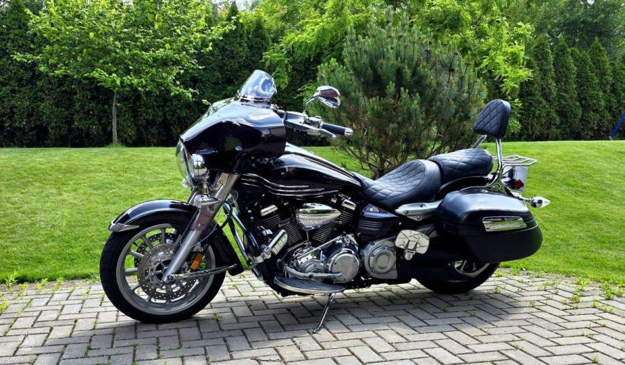 Sarkans Yamaha Stratoliner 2009 Viļņa, ar dzinēja tilpumu 1.90 L un nobraukumu 34 tūkst. km par 8900 €, foto 2 vietnē AUTOMOTO.COM.LV