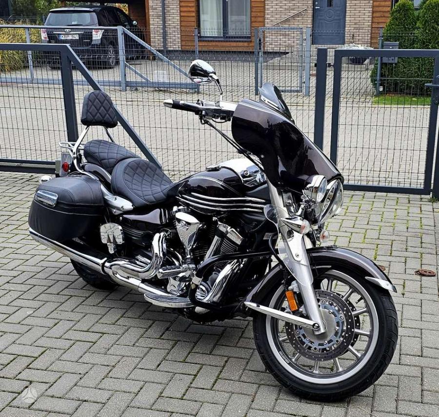 Sarkans Yamaha Stratoliner 2009 Viļņa, ar dzinēja tilpumu 1.90 L un nobraukumu 34 tūkst. km par 8900 €, foto 4 vietnē AUTOMOTO.COM.LV