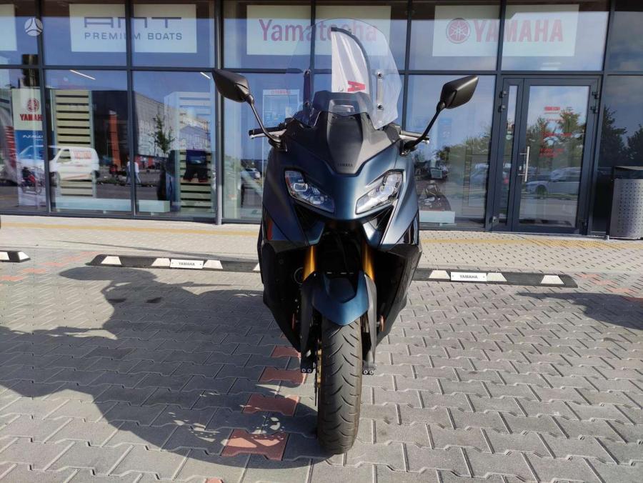 Green Yamaha T Max 2022 in Klaipeda, with an engine capacity of 0.56 L and mileage of 1 thousand km for 12500 €, photo 6 on AUTOMOTO.COM.LV