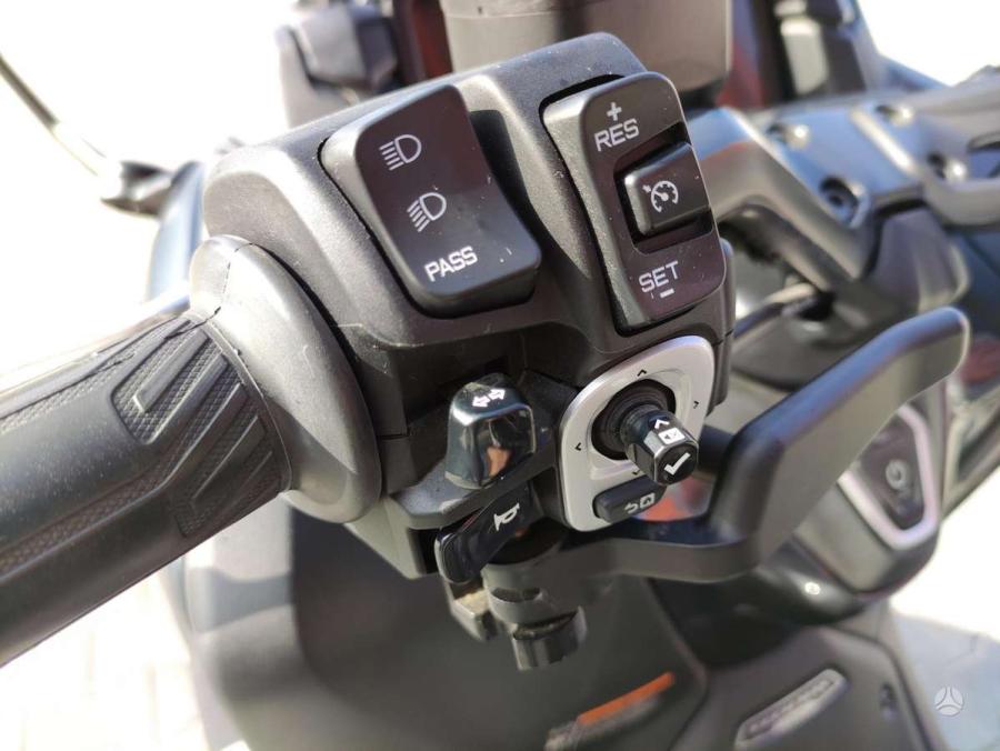 Green Yamaha T Max 2022 in Klaipeda, with an engine capacity of 0.56 L and mileage of 1 thousand km for 12500 €, photo 10 on AUTOMOTO.COM.LV