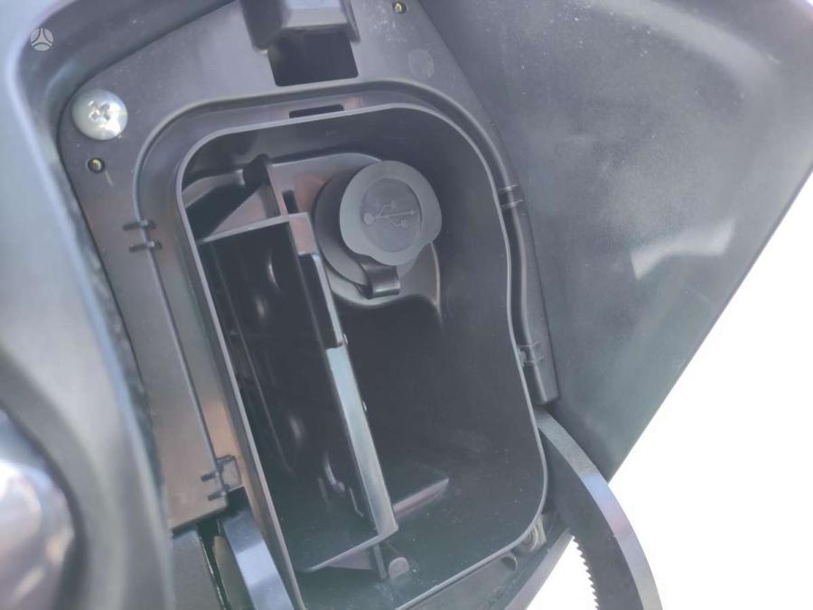 Green Yamaha T Max 2022 in Klaipeda, with an engine capacity of 0.56 L and mileage of 1 thousand km for 12500 €, photo 14 on AUTOMOTO.COM.LV