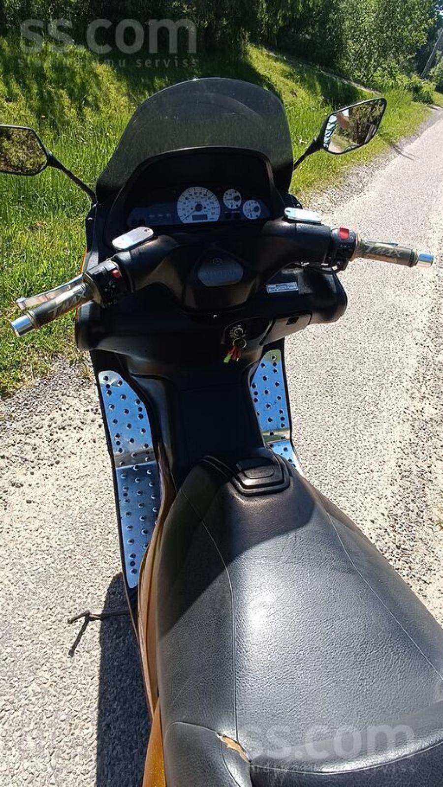 Yamaha T Max 2003 in Riga, with an engine capacity of 0.50 L and mileage of 0 thousand km for 2200 €, photo 7 on AUTOMOTO.COM.LV