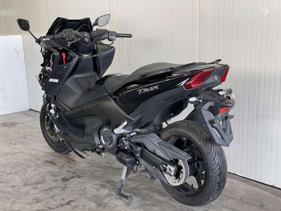 Yamaha T Max 2017 Vilkaviškis, ar dzinēja tilpumu 0.53 L un nobraukumu 23 tūkst. km par 2750 €, foto 4 vietnē AUTOMOTO.COM.LV