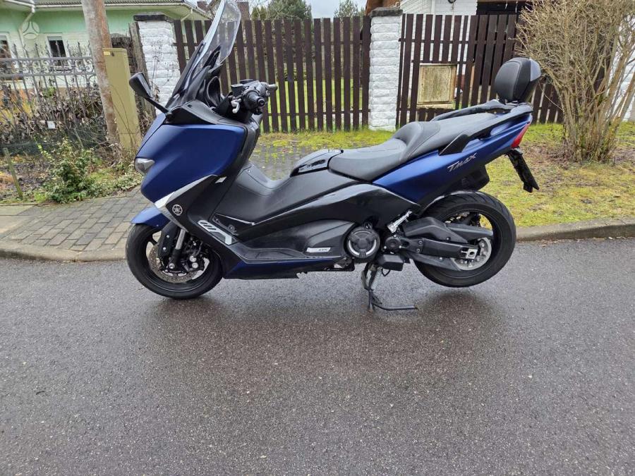 Yamaha T Max 2018 Viļņa, ar dzinēja tilpumu 0.53 L un nobraukumu 4 tūkst. km par 5900 €, foto 1 vietnē AUTOMOTO.COM.LV